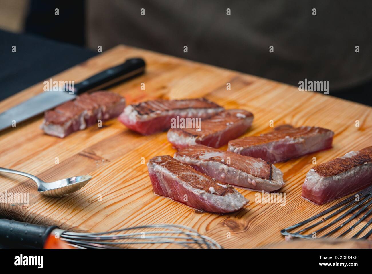 Pan fried fish tuna fillet hi-res stock photography and images - Alamy