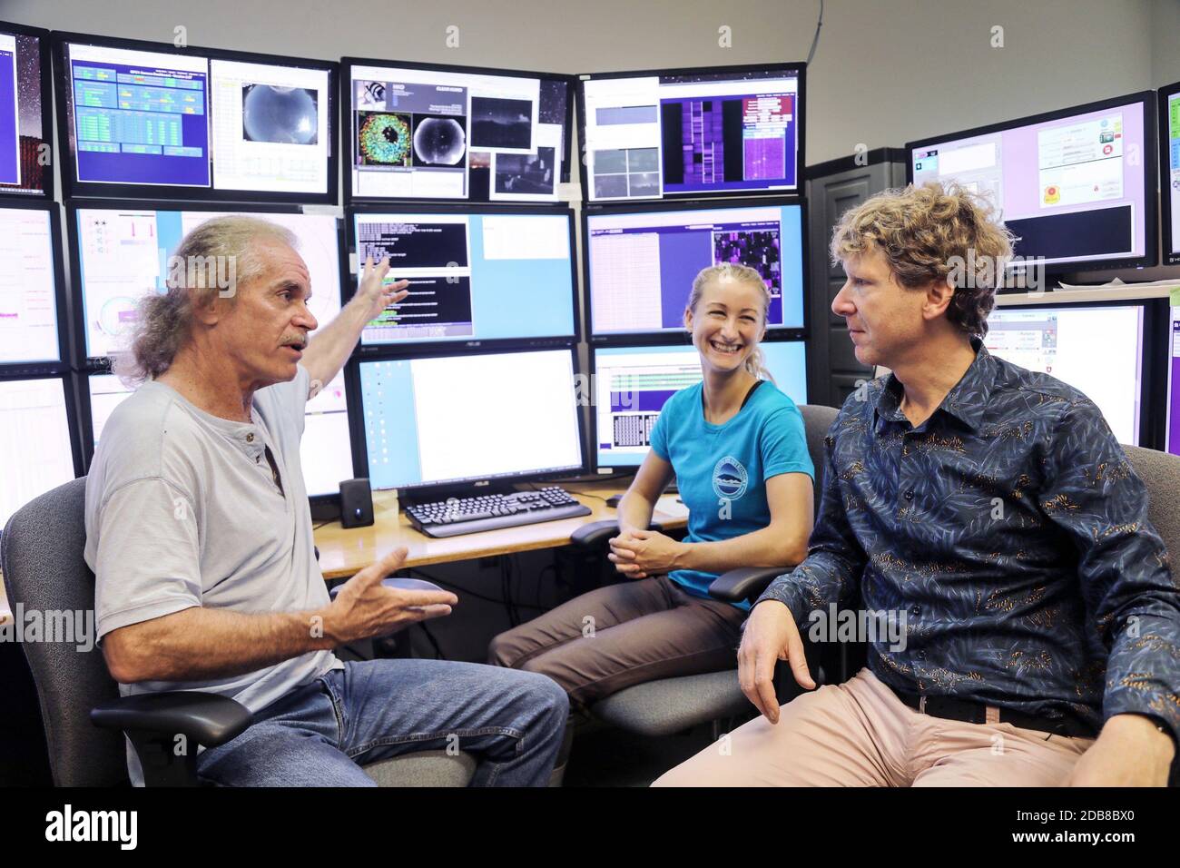 FIREBALL: VISITORS FROM DARKER WORLDS, from left: Mark Willman, Joanna ...