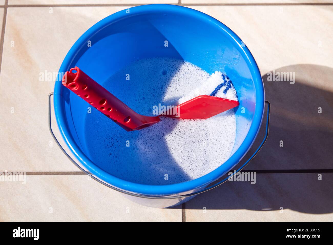Work cleaning hi-res stock photography and images - Alamy