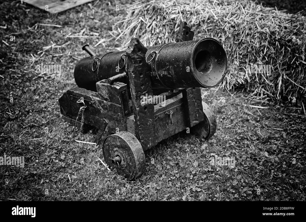Old medieval cannon, detail of ancient weapon of war, bullets Stock ...