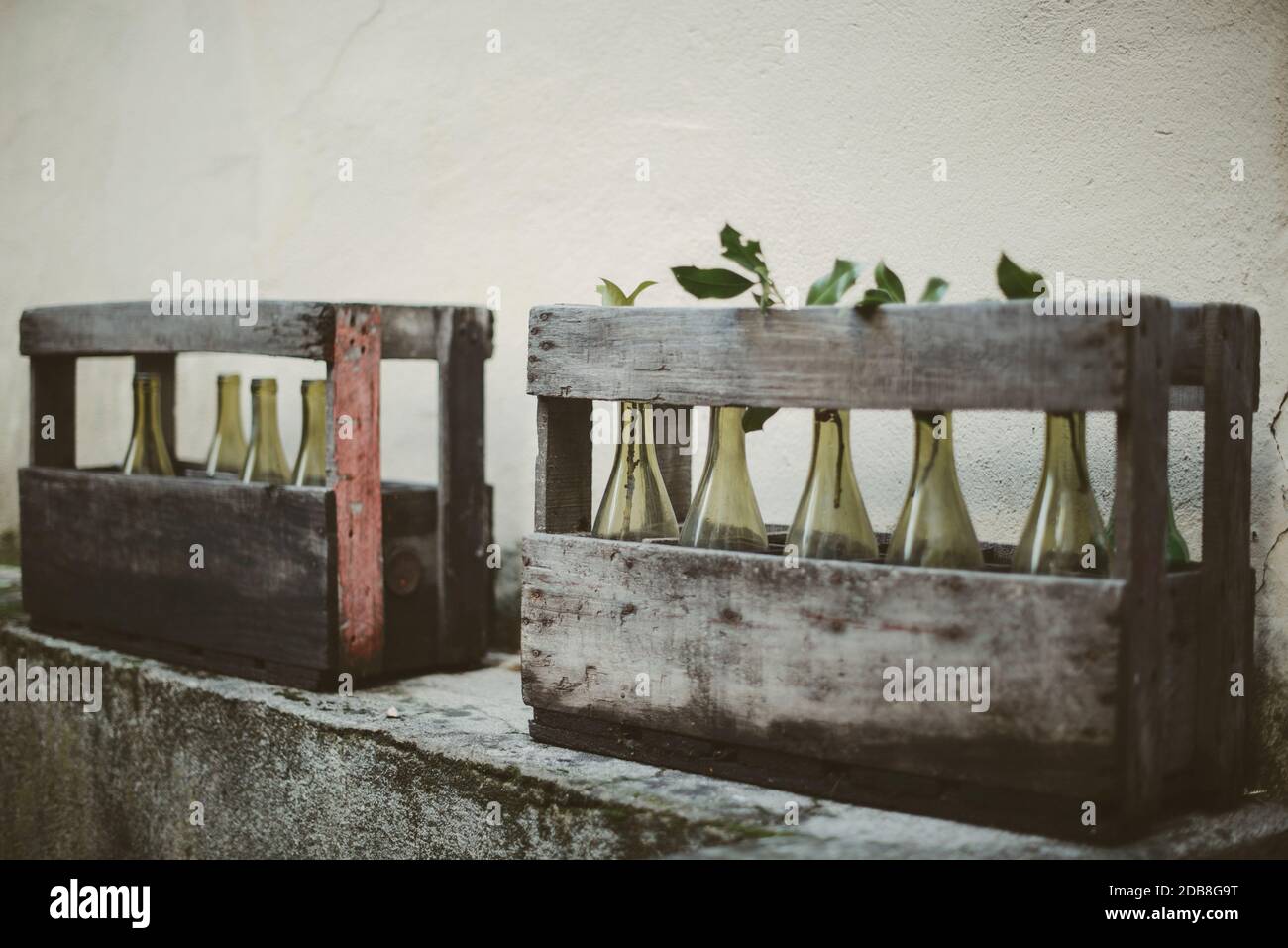 White crate shelf hi-res stock photography and images - Alamy