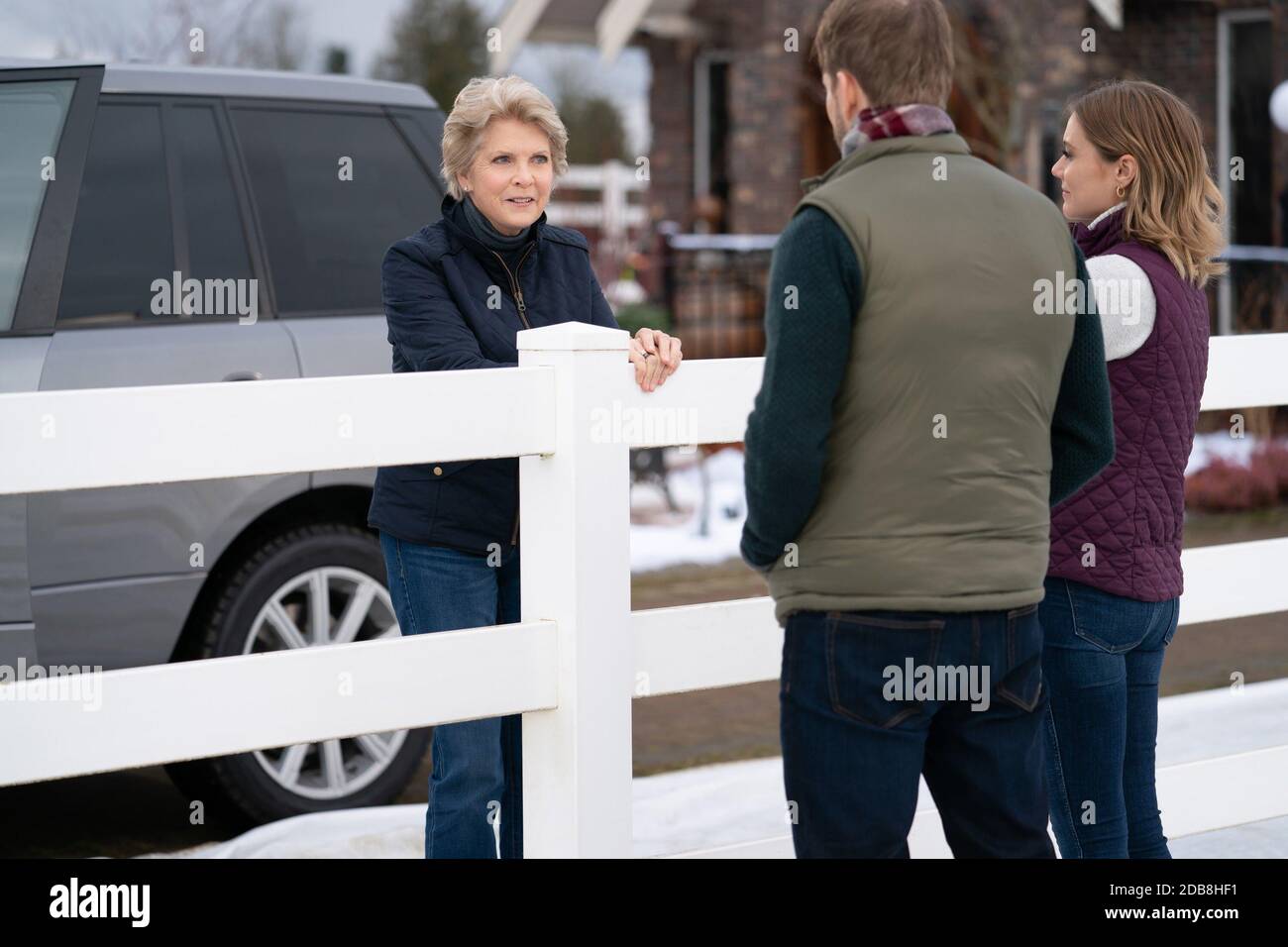 CHRISTMAS ON THE VINE, from left: Meredith Baxter, Jon Cor Tyler (back ...