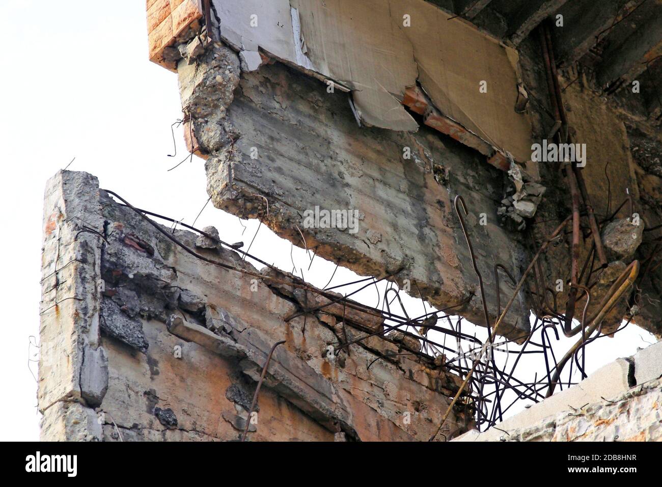 Broken building ruins after earthquake catastrophe destruction Stock ...
