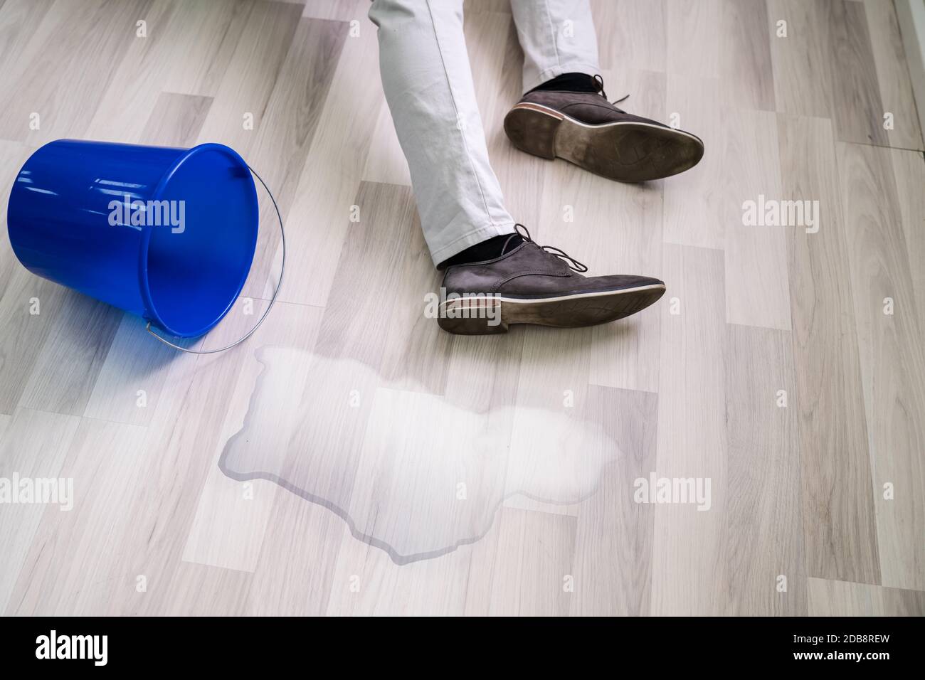 Man falling wet floor hi-res stock photography and images - Alamy