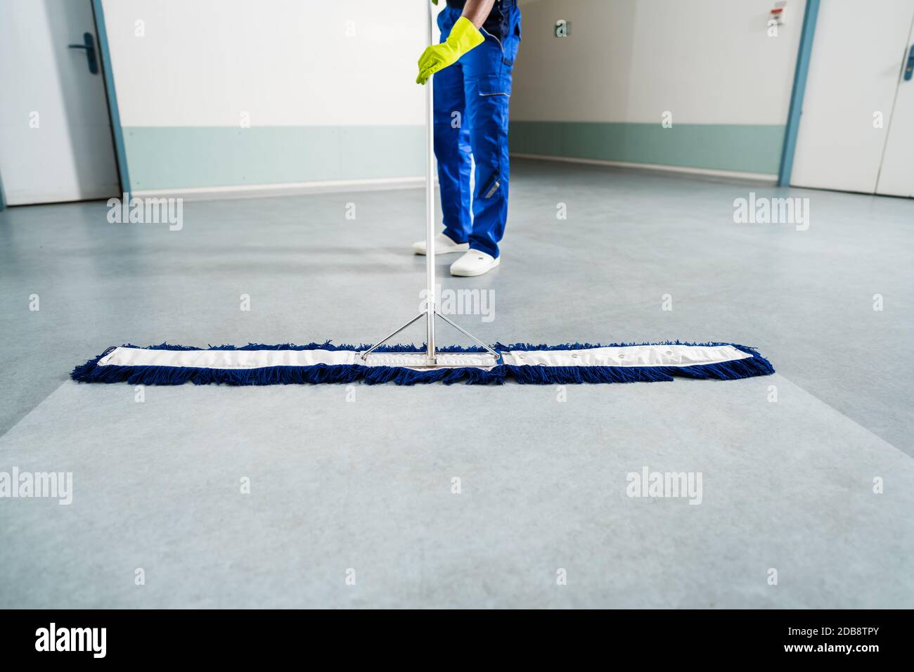 Cleaning sign gym hi-res stock photography and images - Alamy