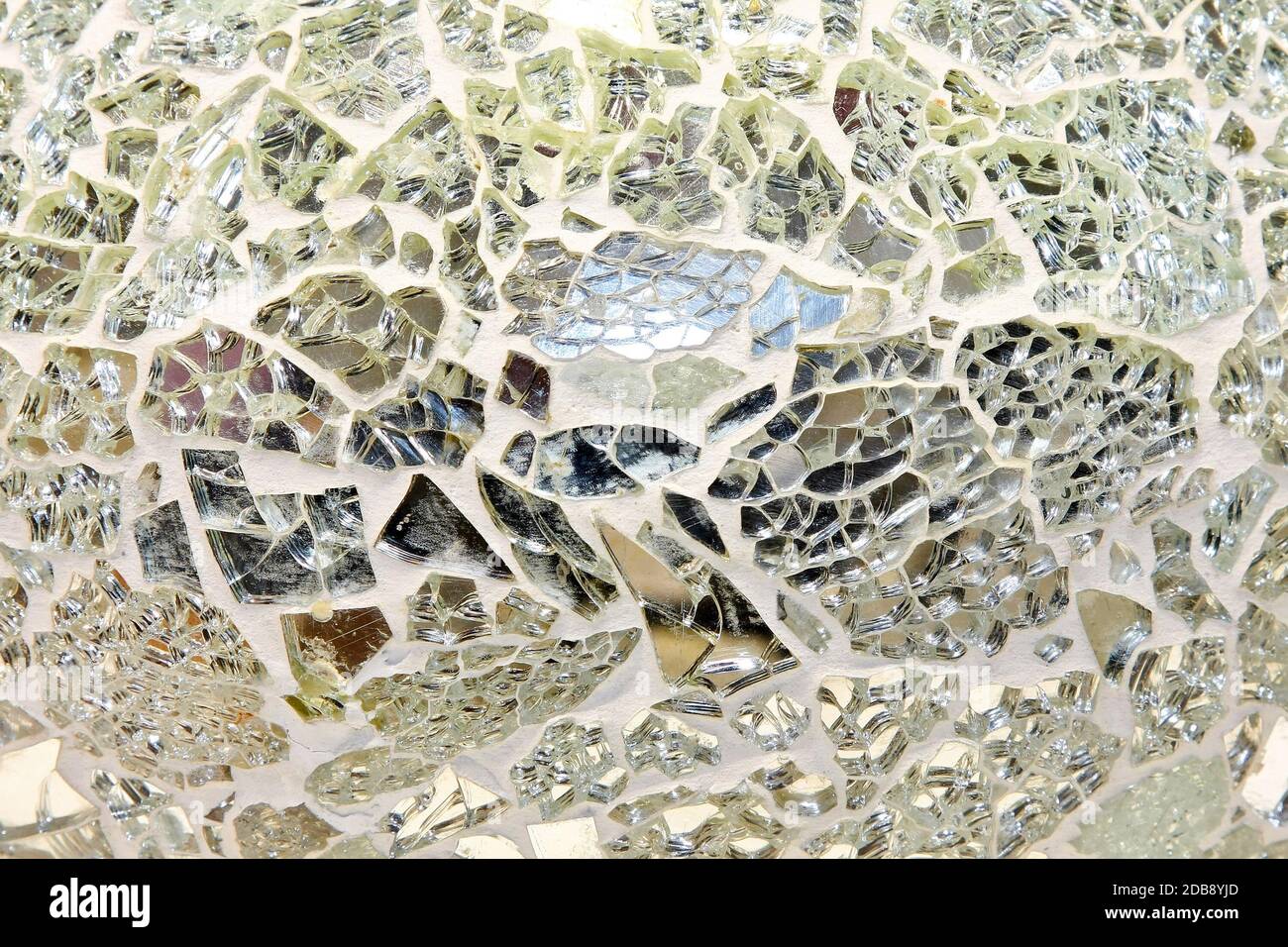 Fractured glass texture hi-res stock photography and images - Alamy