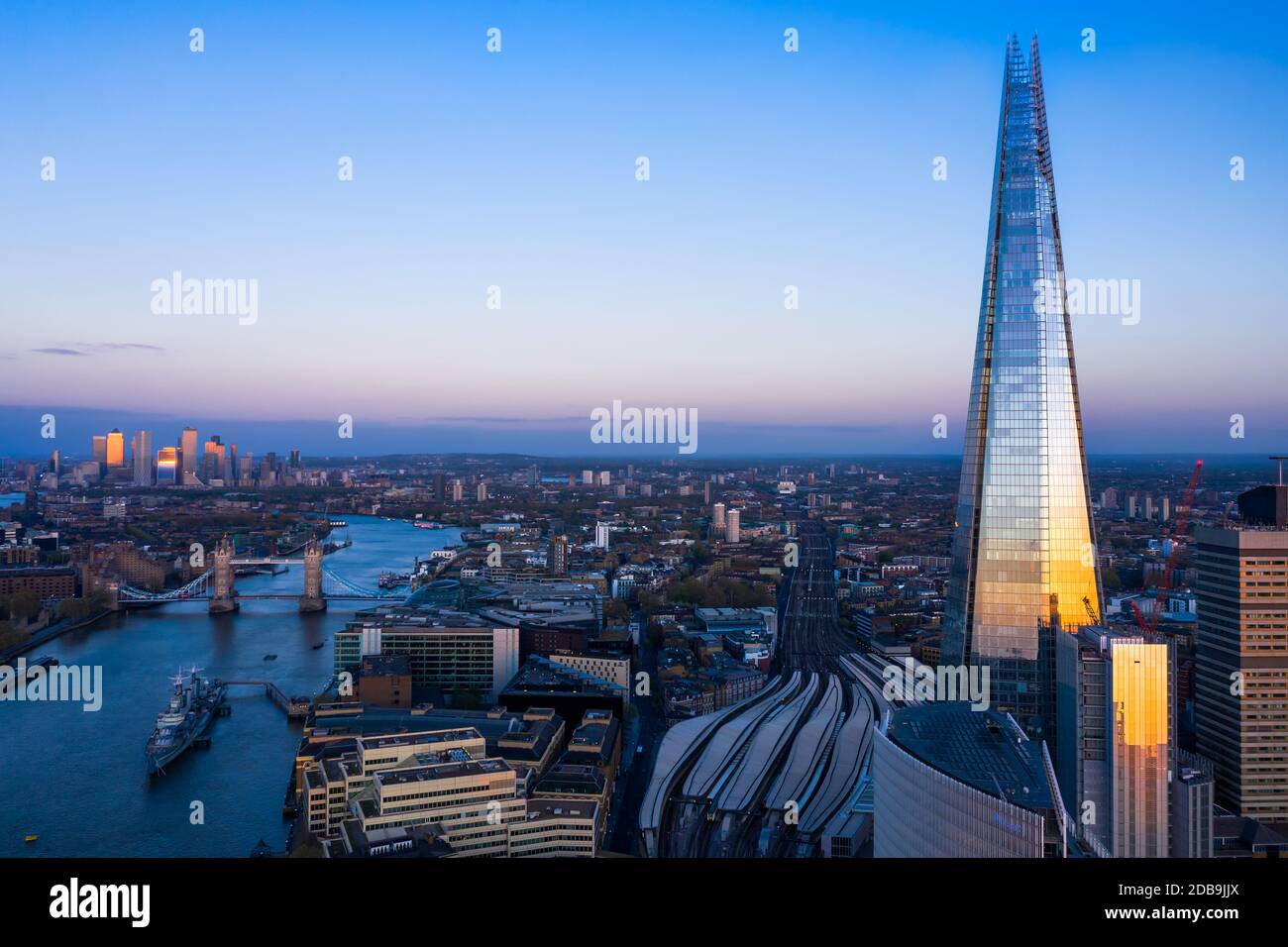 View shard sunset hi-res stock photography and images - Alamy