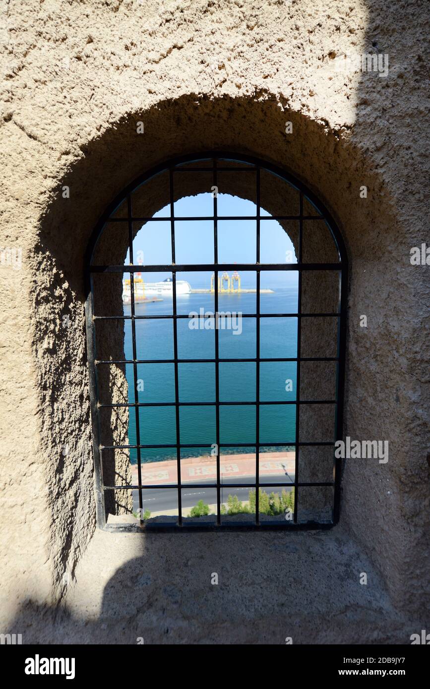 The Mutrah fort near Muscat, Oman Stock Photo - Alamy