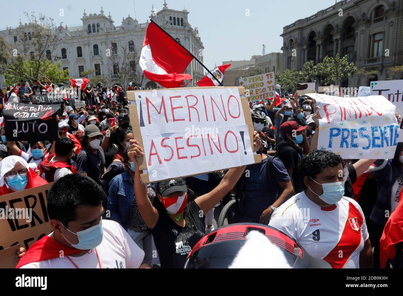 Lima, Peru. 15th Nov, 2020. People gather to celebrate after the ...