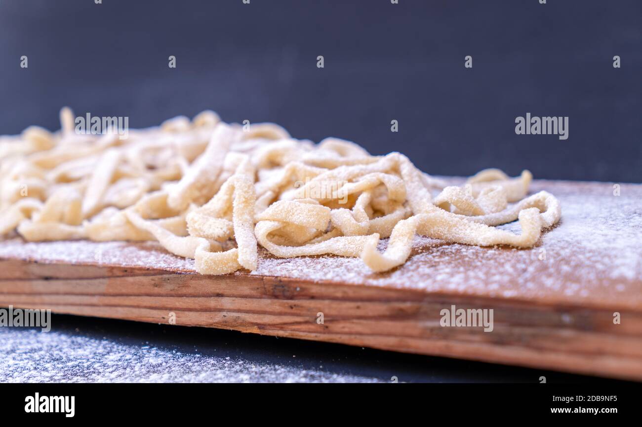 Pasta wheel cutter hi-res stock photography and images - Alamy