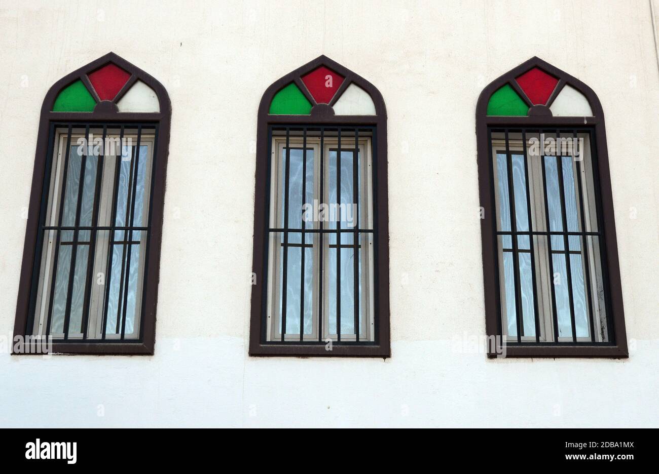 Traditional Omani buildings along the Mutrah corniche in Oman Stock ...