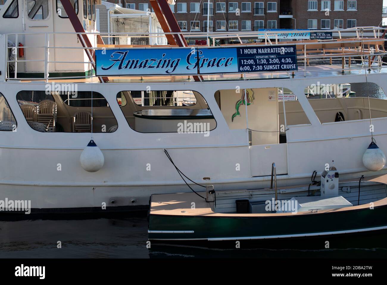 Refuge for small boats hi-res stock photography and images - Alamy