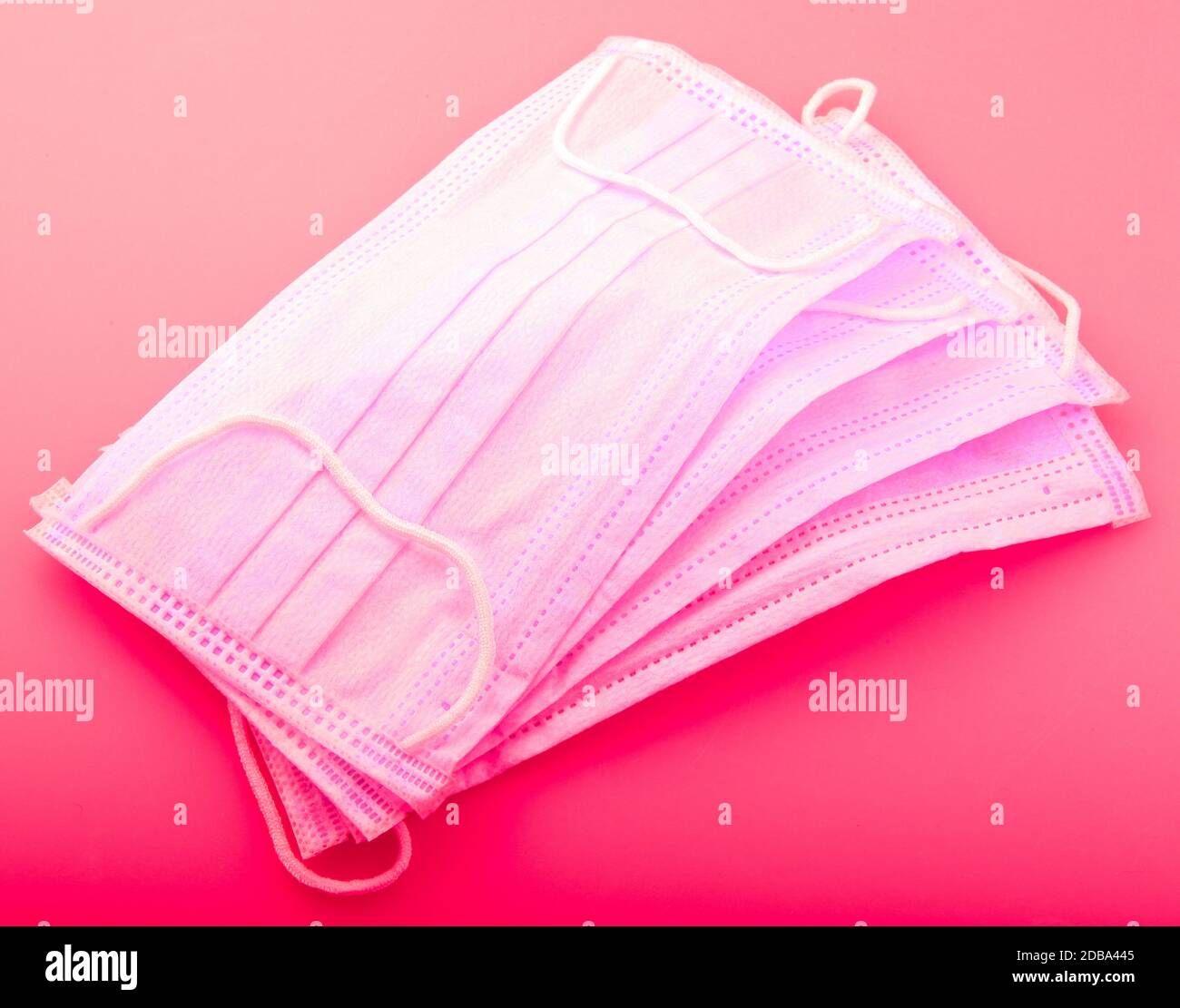 Filtering facepiece particles hi-res stock photography and images - Alamy