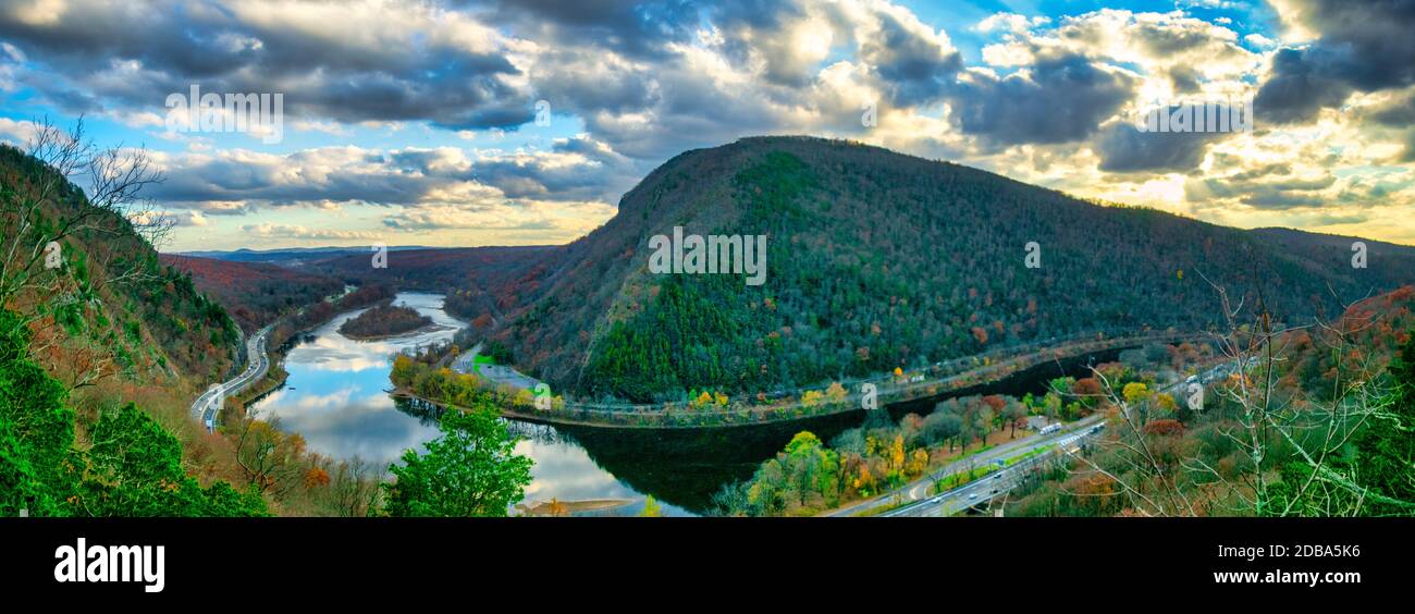 Mount tammany delaware water gap hi-res stock photography and images ...