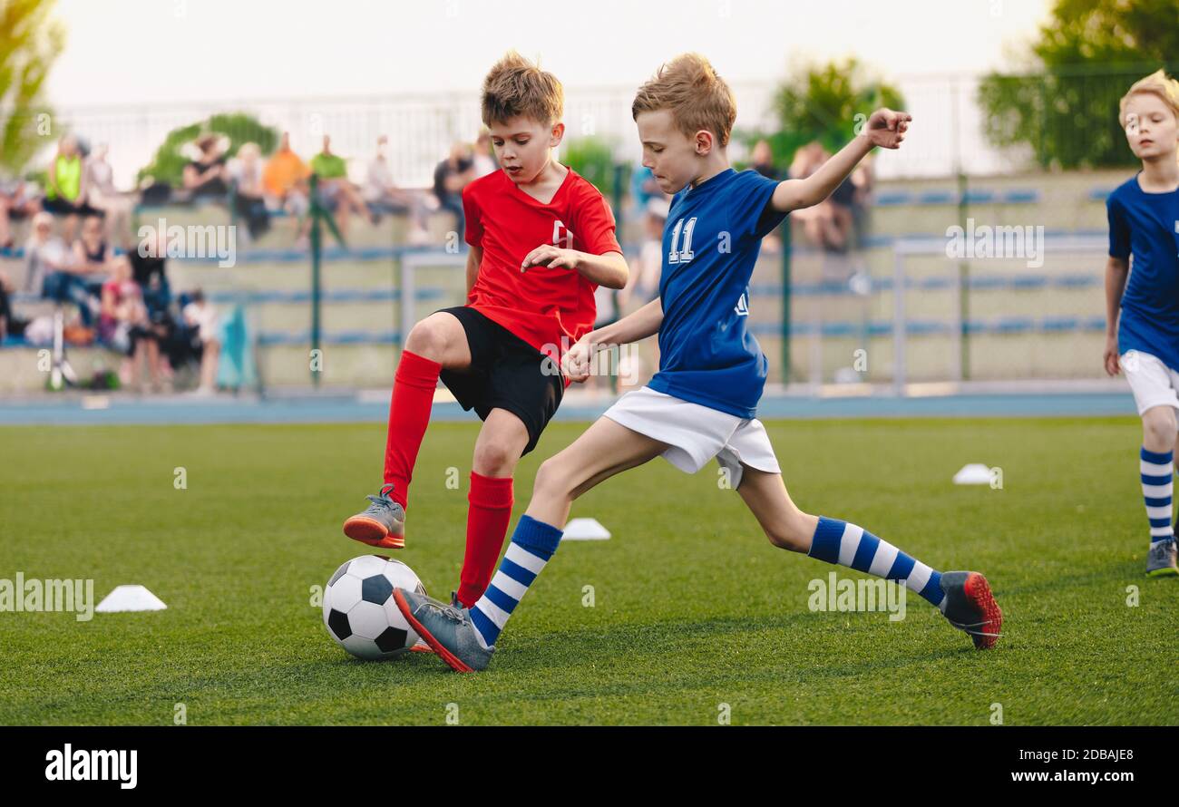 Young spectators kids soccer game hi-res stock photography and images ...
