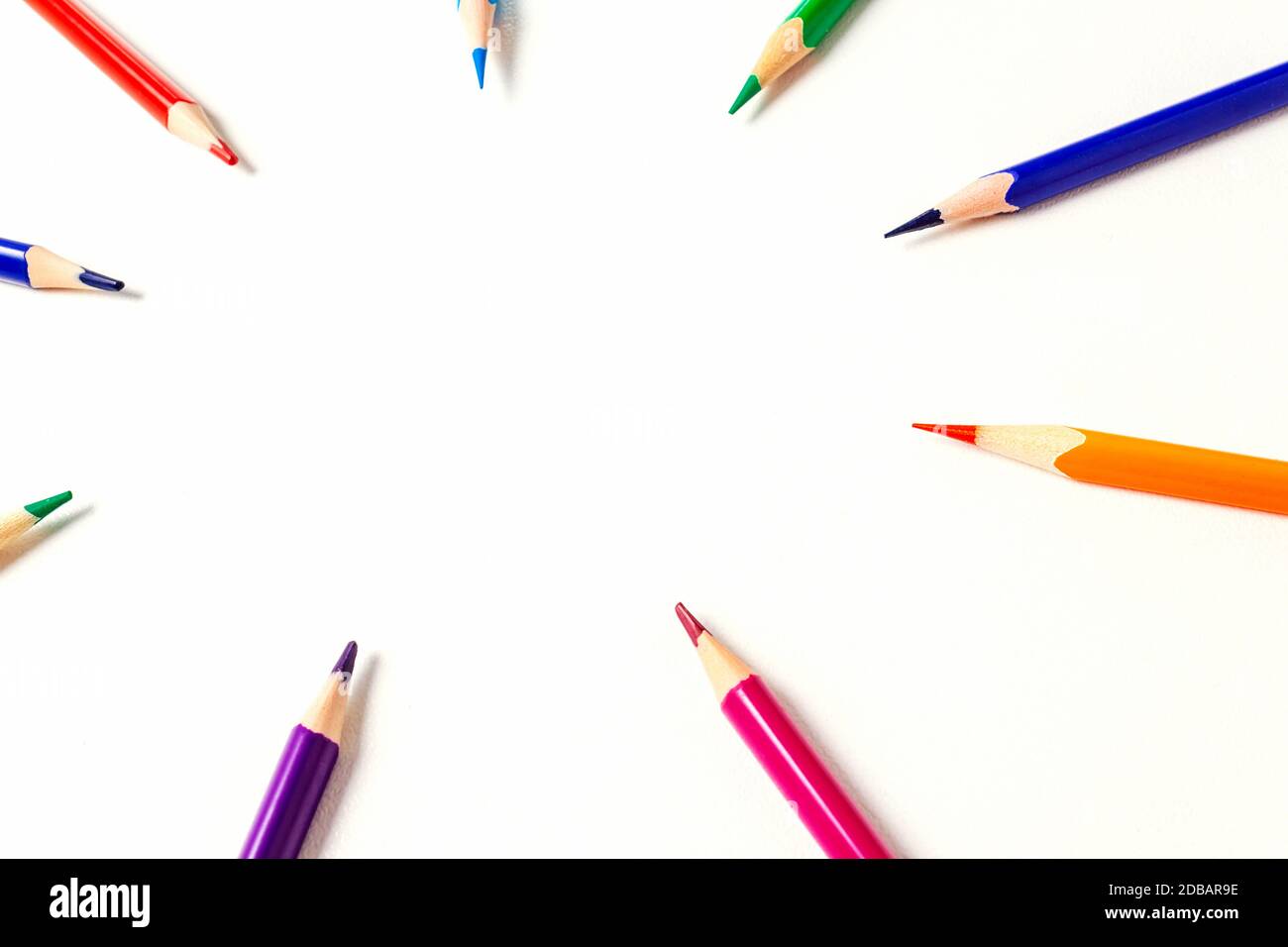Circle of sharpened coloured pencils. The focus is on copy-space in the ...
