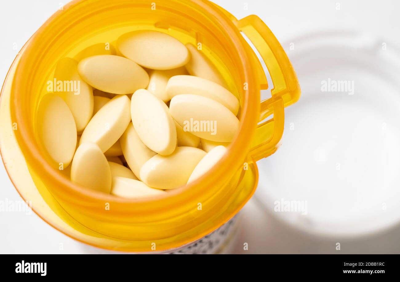 Pill focus hi-res stock photography and images - Alamy