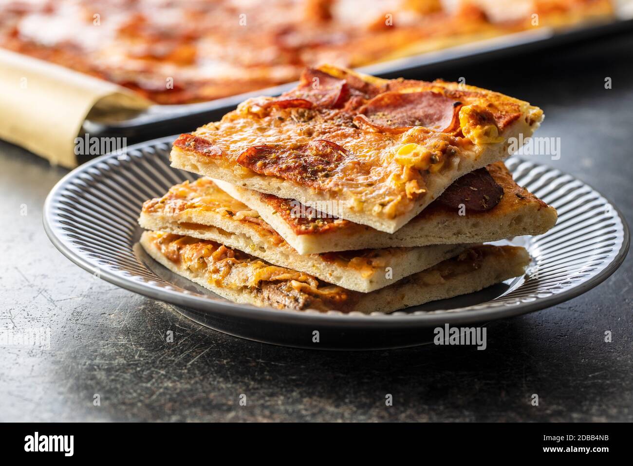 Plate pieces tasty pizza hi-res stock photography and images - Alamy
