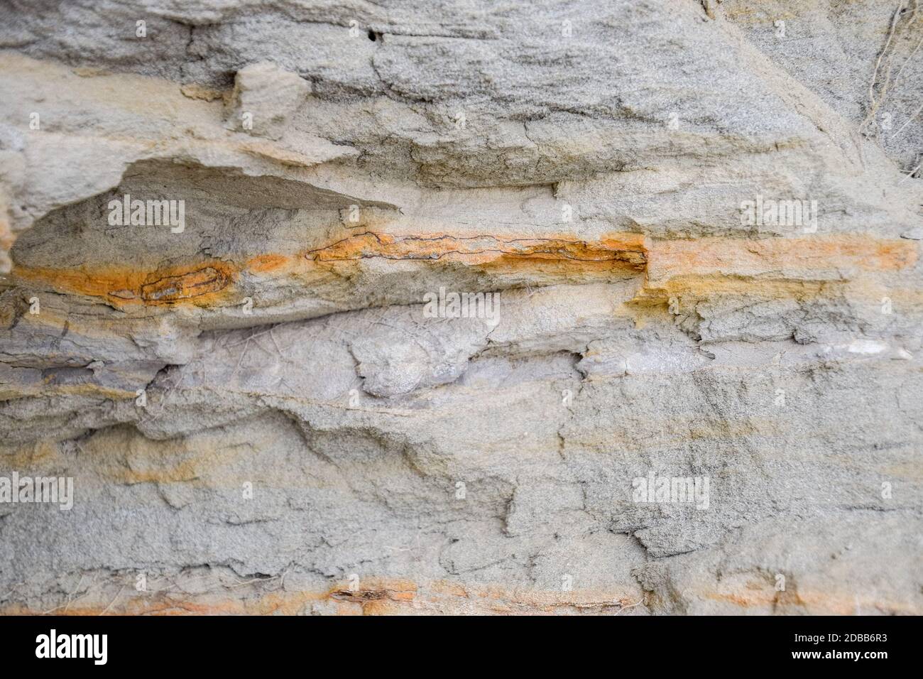 Pebbles rocks crack geology hi-res stock photography and images - Alamy