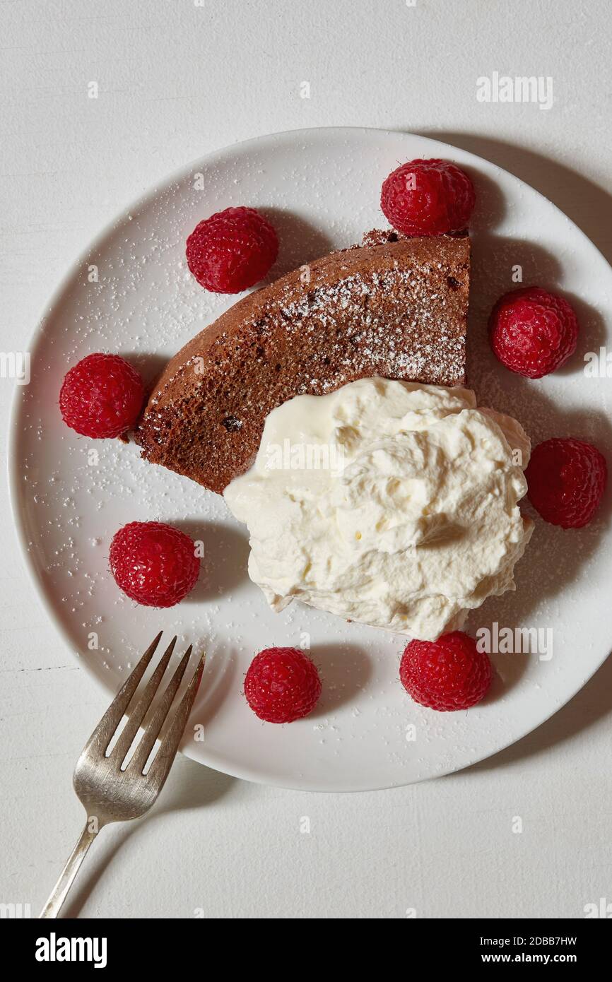 Close up cake whipped cream hi-res stock photography and images - Alamy