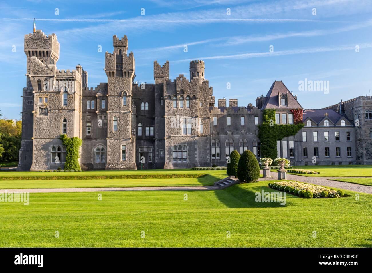 Ashford castle, ireland hi-res stock photography and images - Alamy
