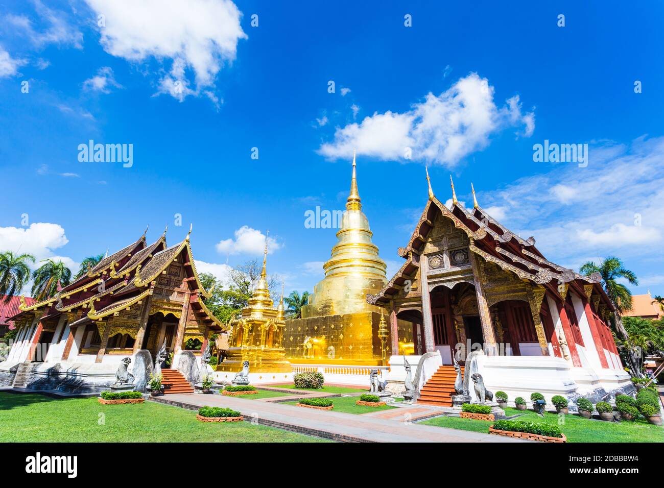 Phra sing temple hi-res stock photography and images - Alamy