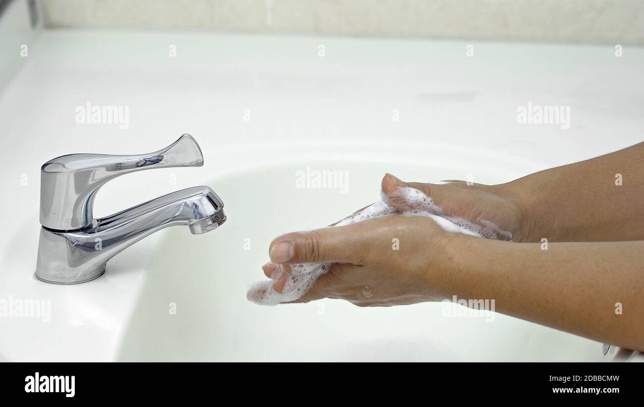 7 steps hand washing - Step 1/7 Rub Palm Together, protection from ...