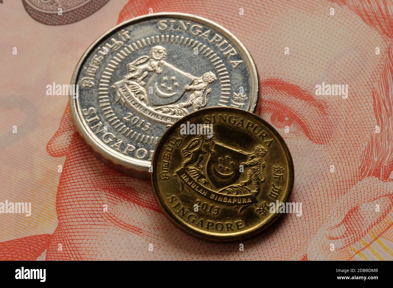 Coins of singapore hi-res stock photography and images - Alamy