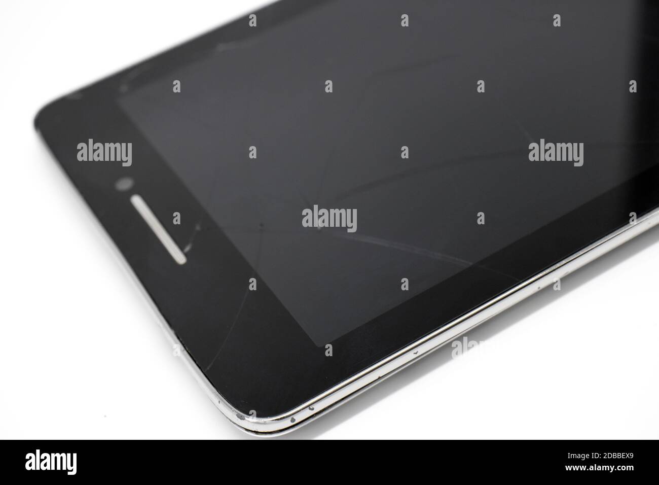 Old shabby smartphone with a broken screen Stock Photo - Alamy