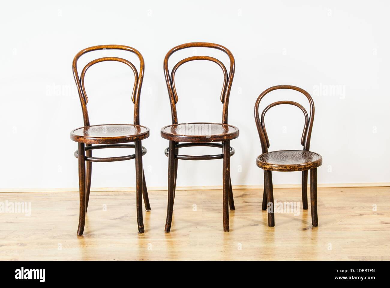 Old fashioned childs chair hi-res stock photography and images - Alamy