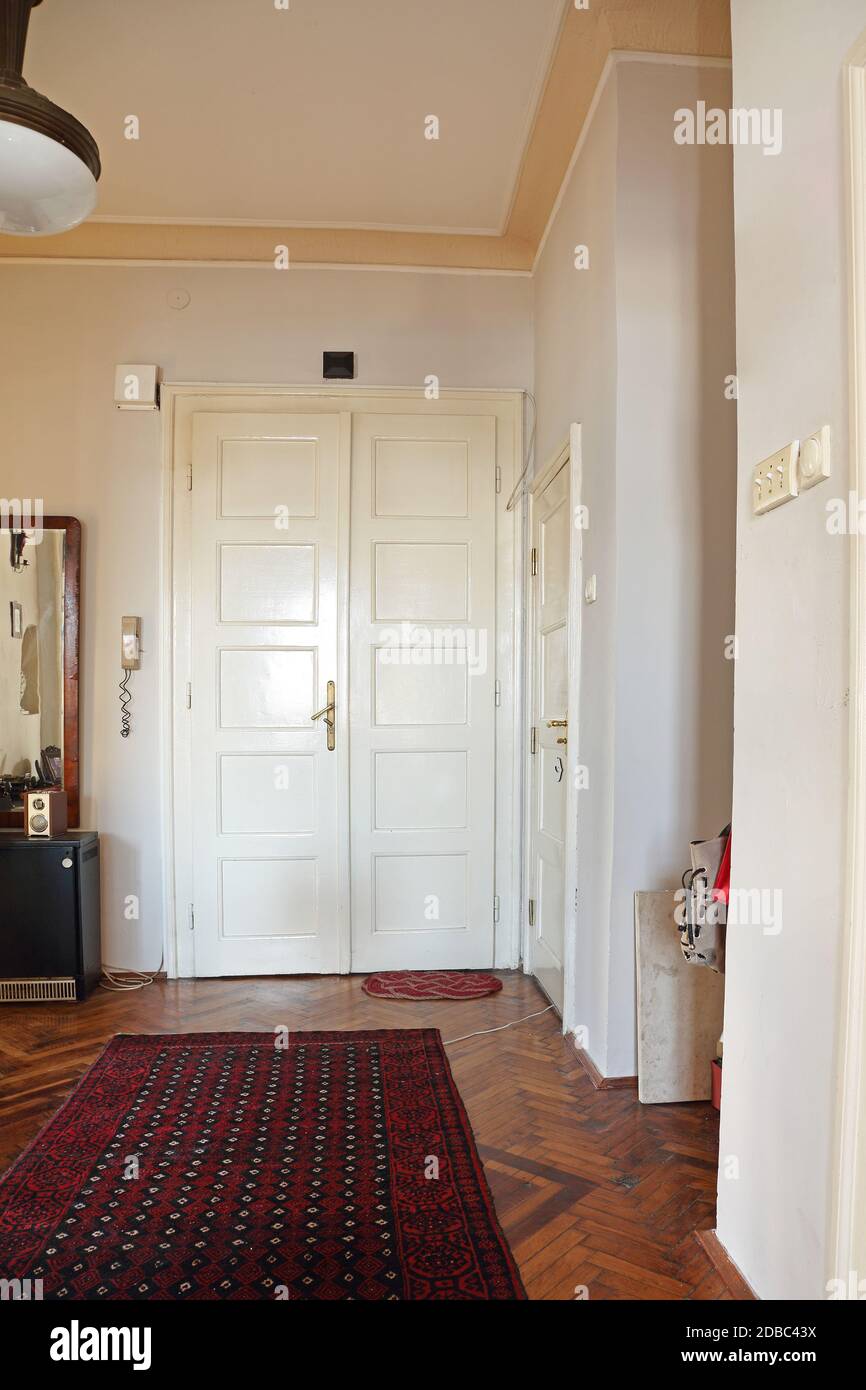 Double Entrance Door in High Ceiling Entry Room Home Stock Photo - Alamy