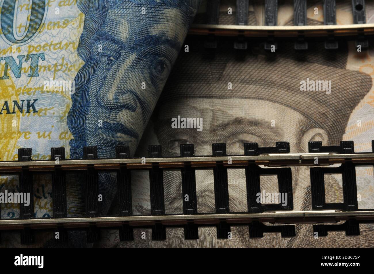 Rail closeup on hungarian banknotes Stock Photo - Alamy