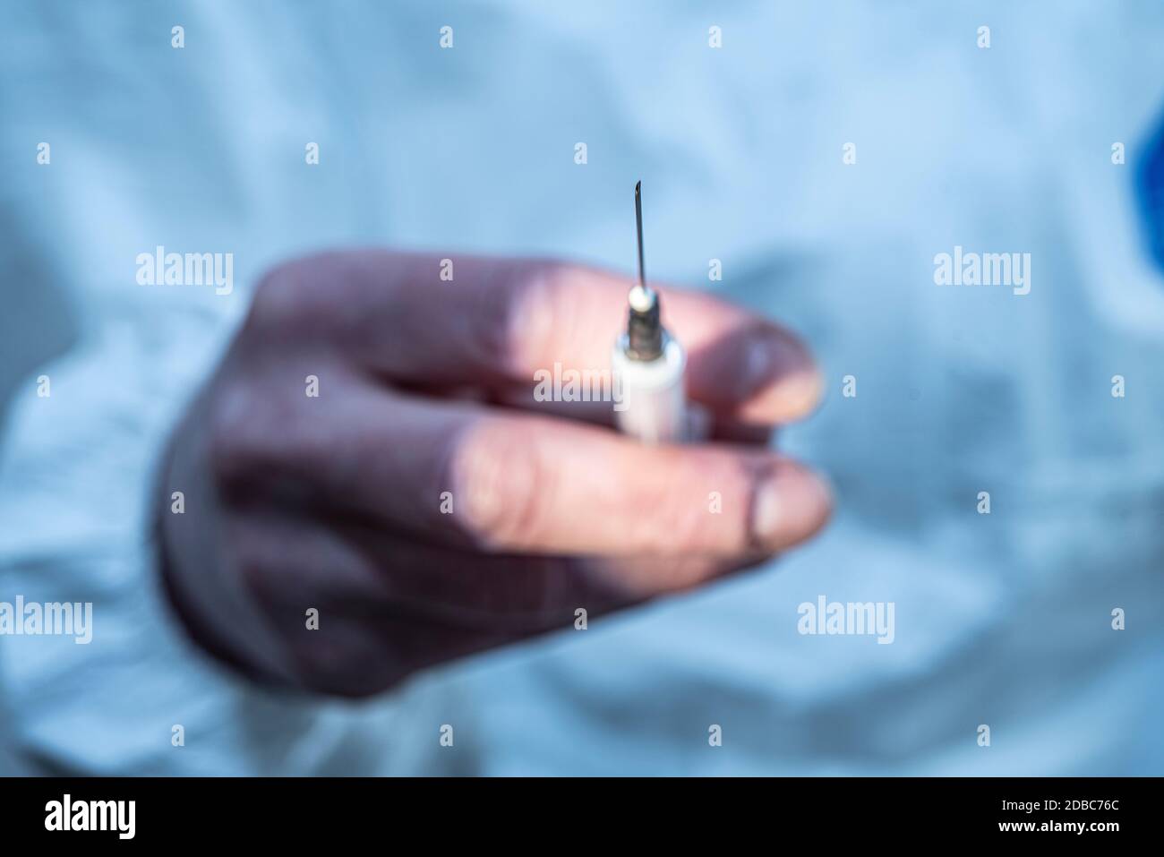 Hand injection hi-res stock photography and images - Alamy