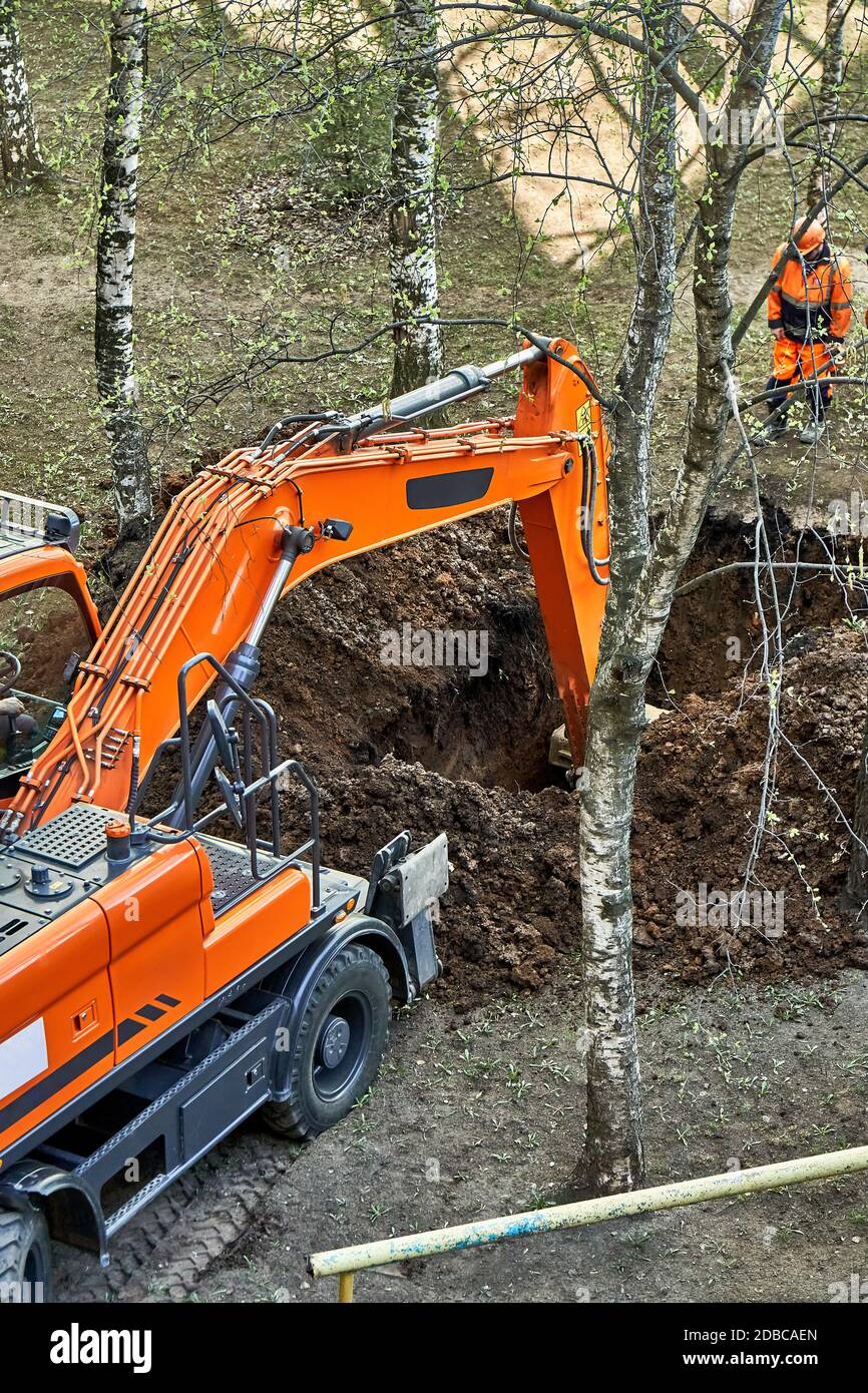 Mini excavator hi-res stock photography and images - Alamy