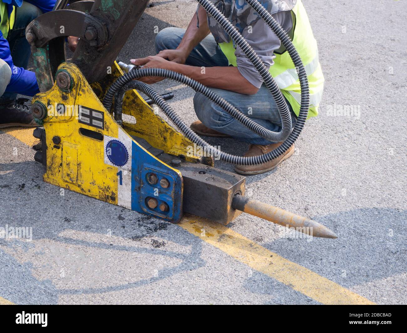 Road street drilling jackhammer hi-res stock photography and images - Alamy