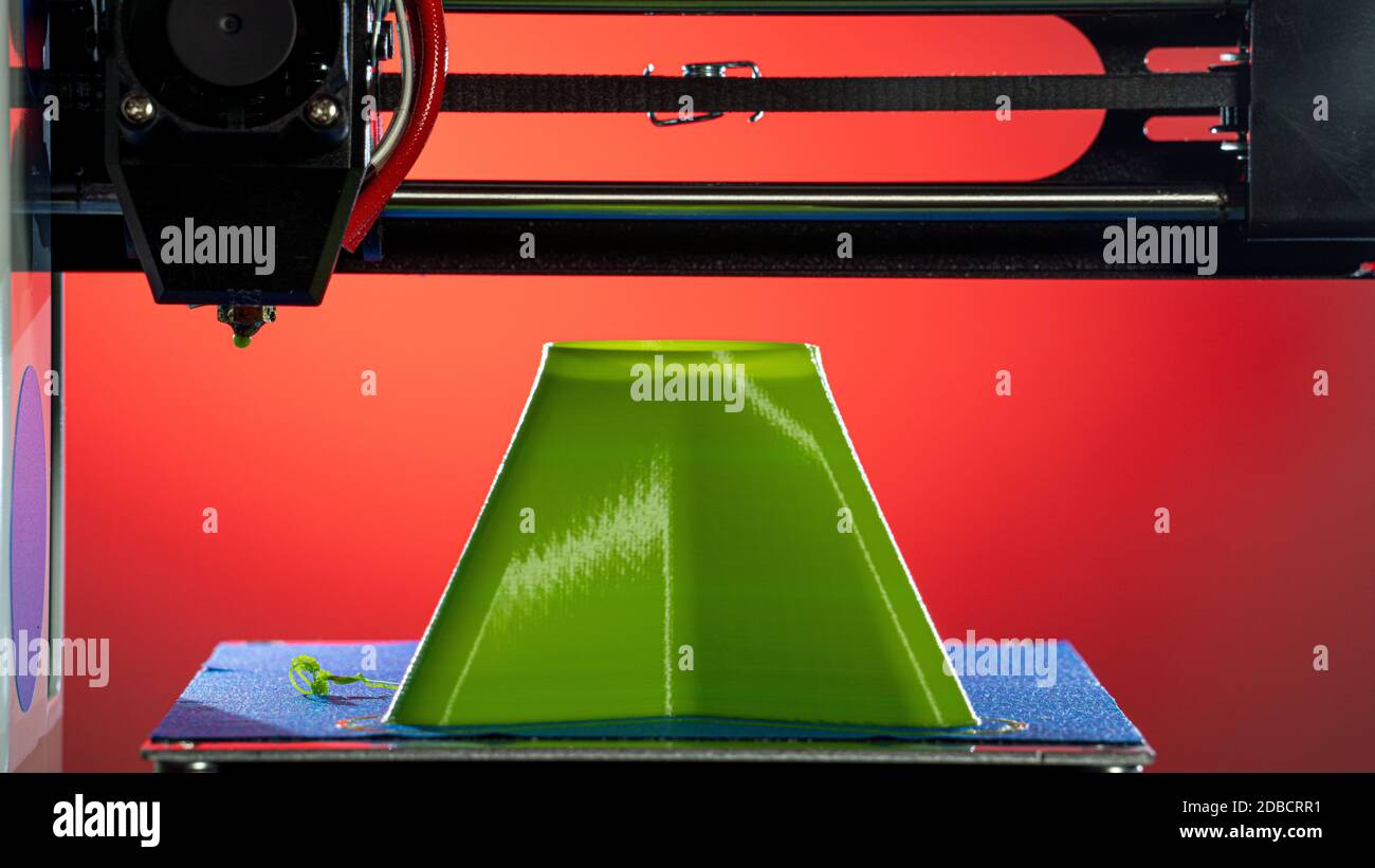 3D printer at work with printer 3D model Stock Photo - Alamy