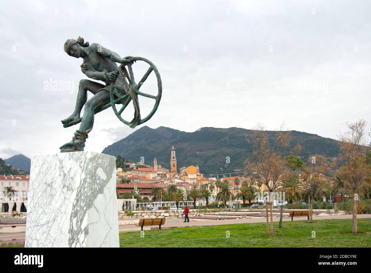 Return to Ithaca. Ulysses, the last hero of the ancient theater of the ...