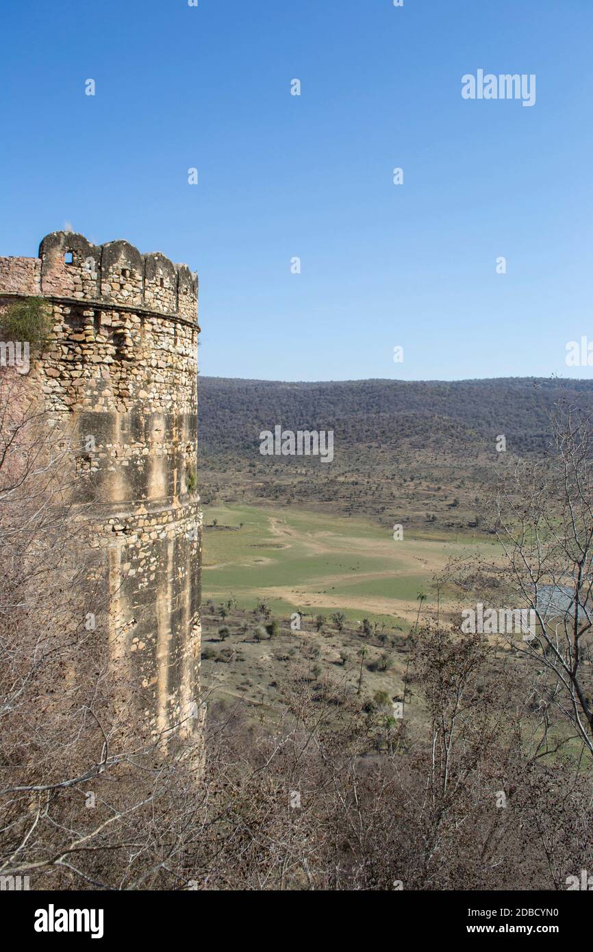 Kankwadi or Kankwari fort bastion, Sariska Tiger Reserve, Alwar ...