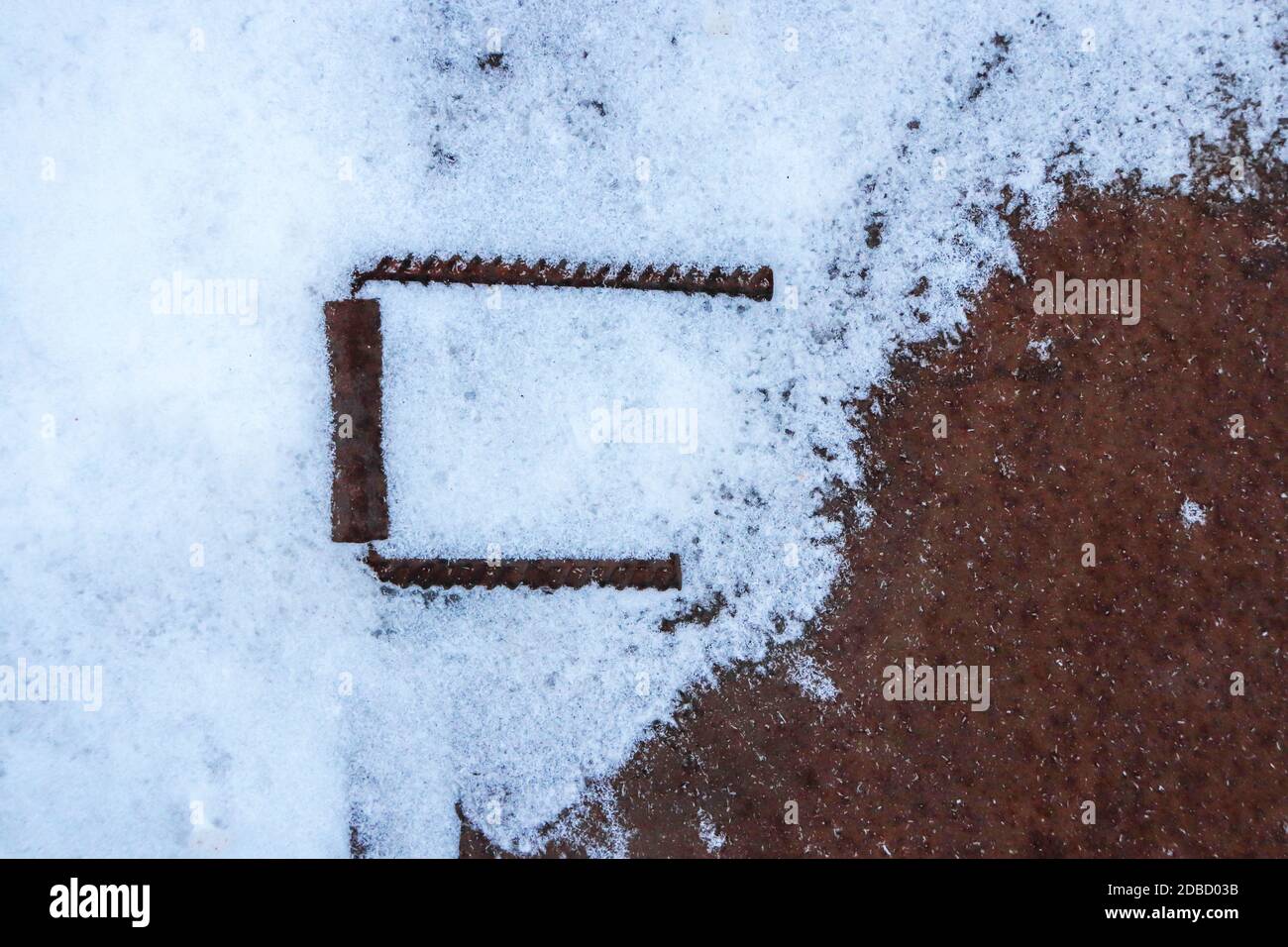 Snow on the rust metal surface background Stock Photo - Alamy