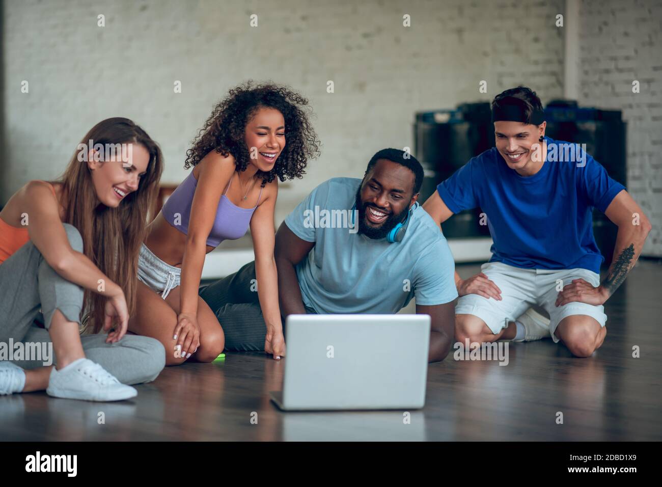 Watching dance class hi-res stock photography and images - Alamy