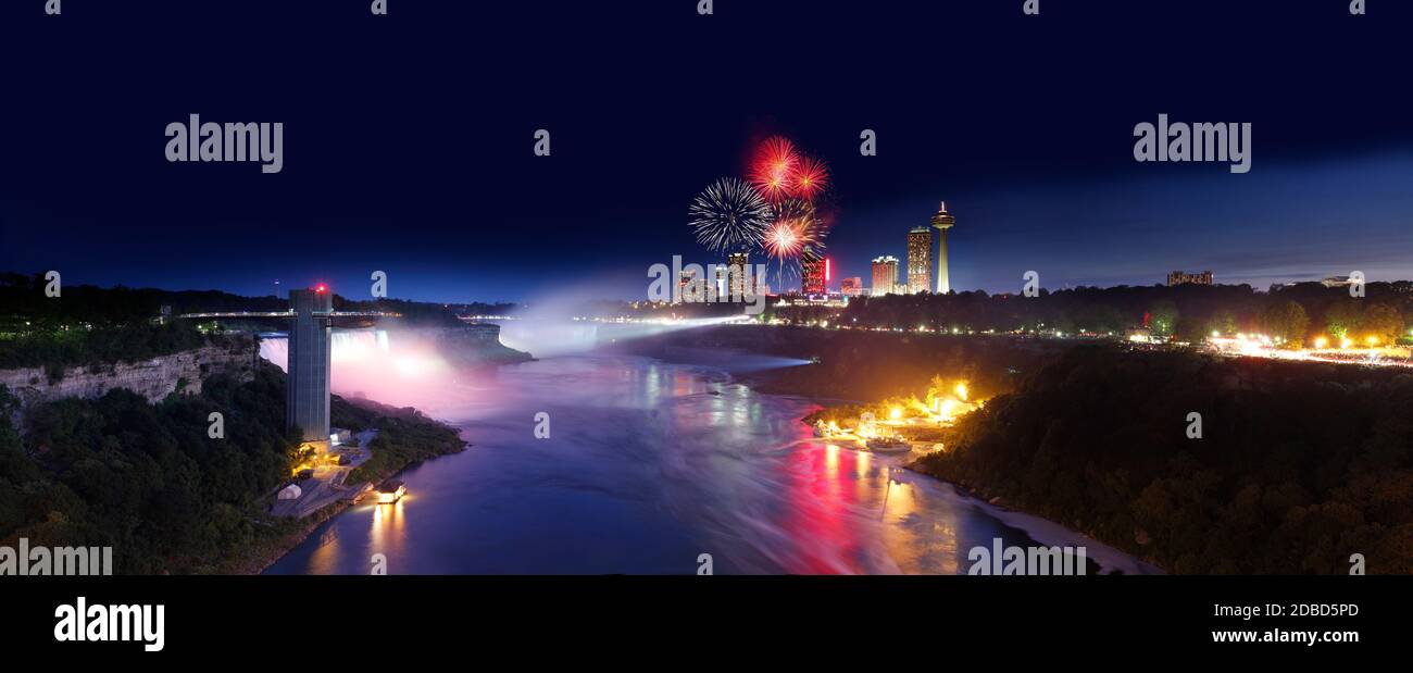 Panorama fireworks hi-res stock photography and images - Alamy
