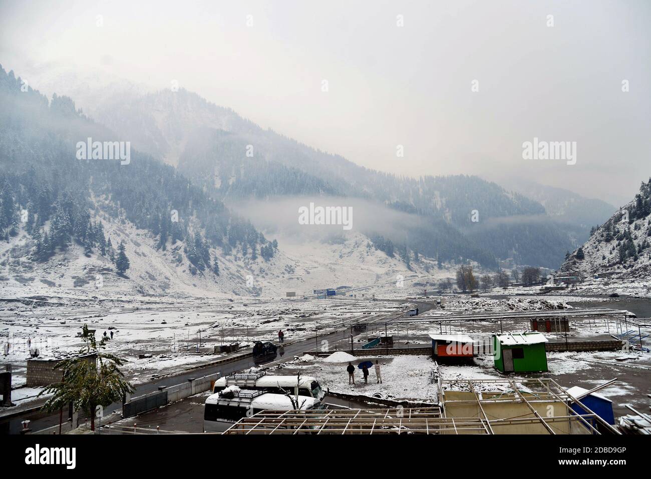 An attractive beautiful mesmerizing view of the heavy snow fall and ...