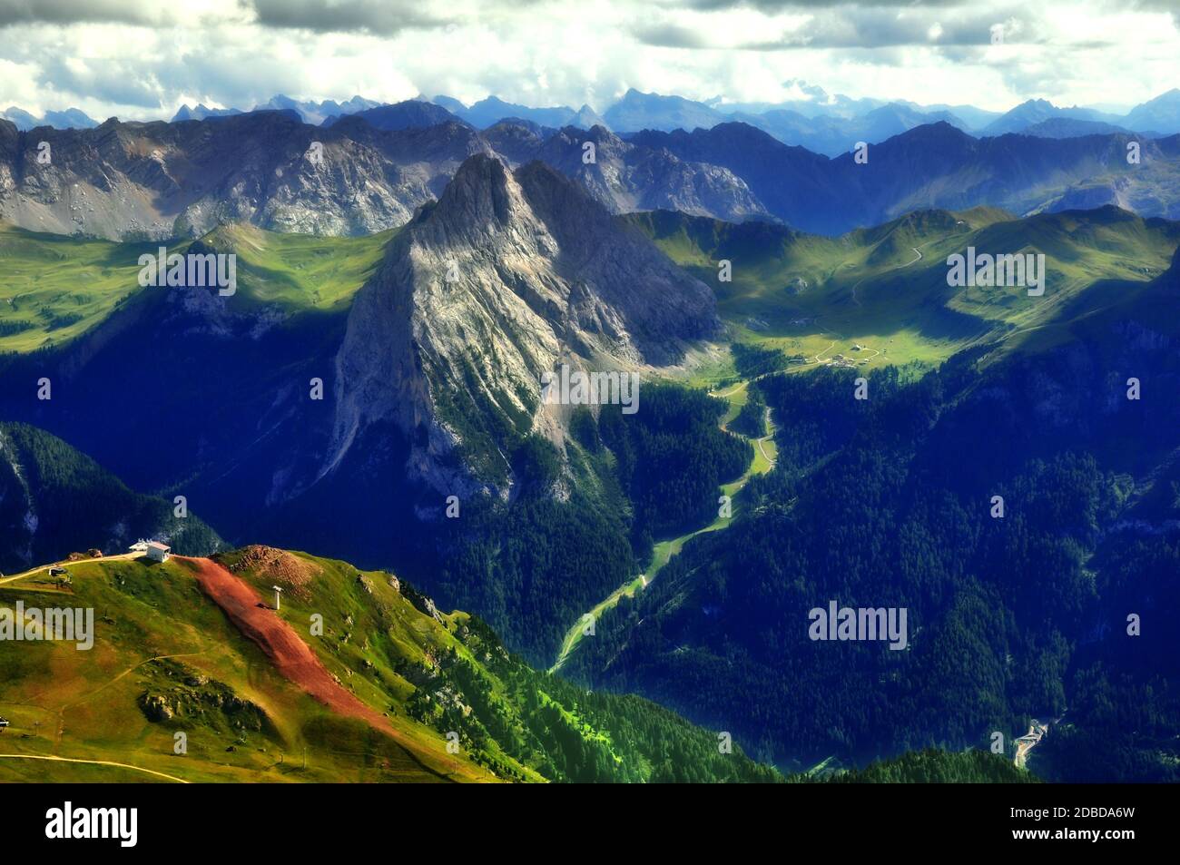Tour dolomiten hi-res stock photography and images - Alamy