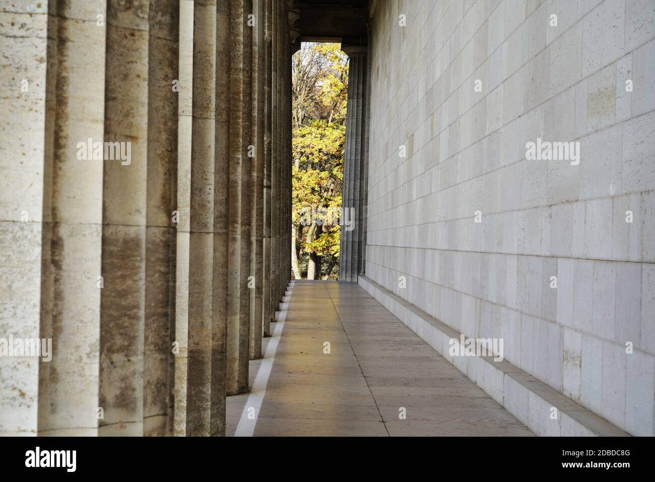 Vintage hallway shot hi-res stock photography and images - Alamy