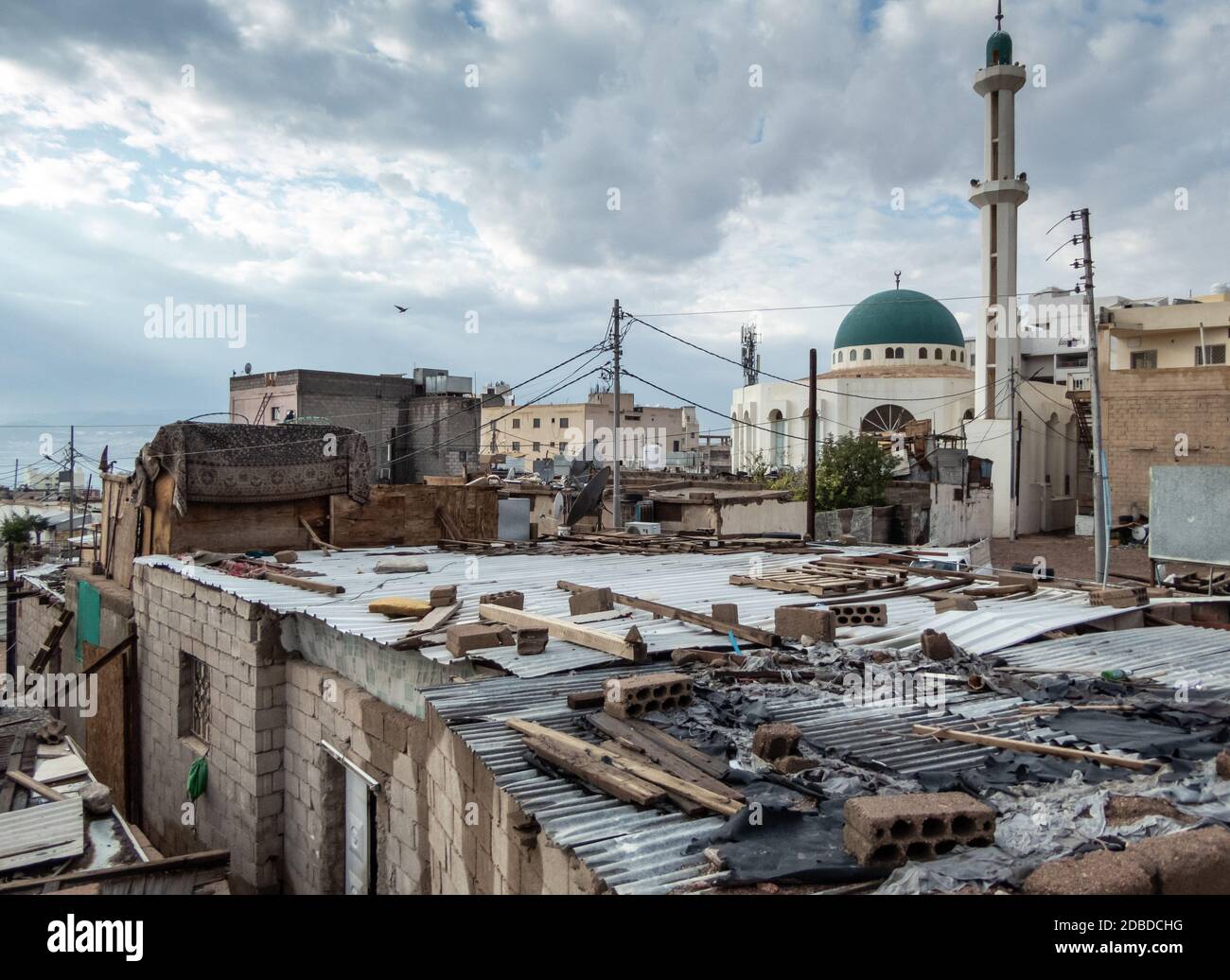Slums roof hi-res stock photography and images - Alamy