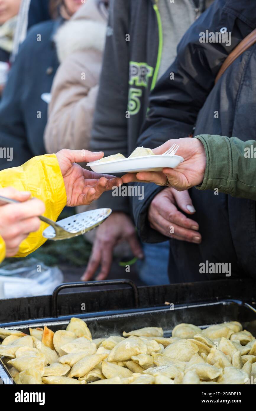 Homeless food line hi-res stock photography and images - Alamy