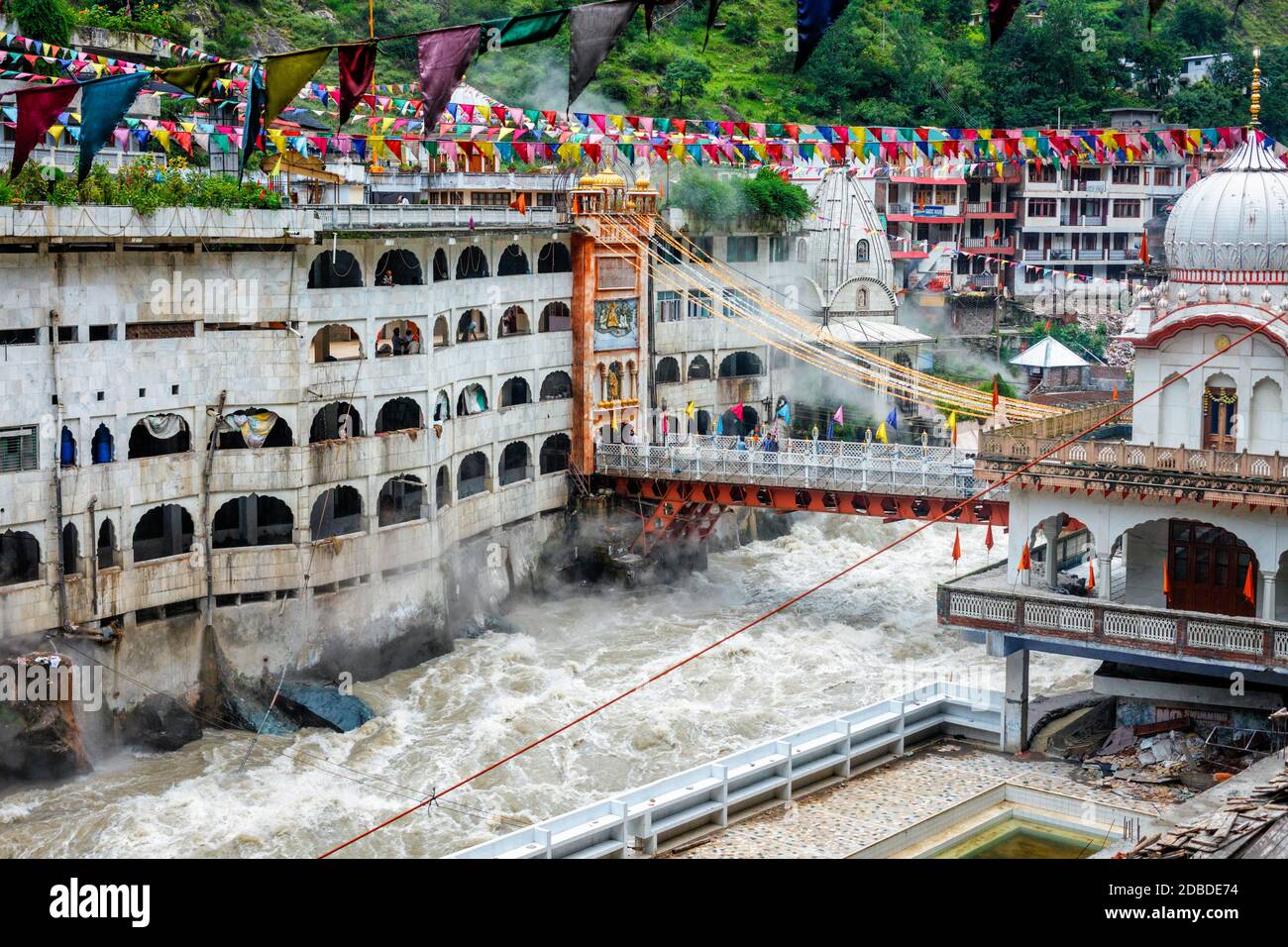 Sikh Gurdwara, bridge over Parvati river and hot springs in Manikaran ...