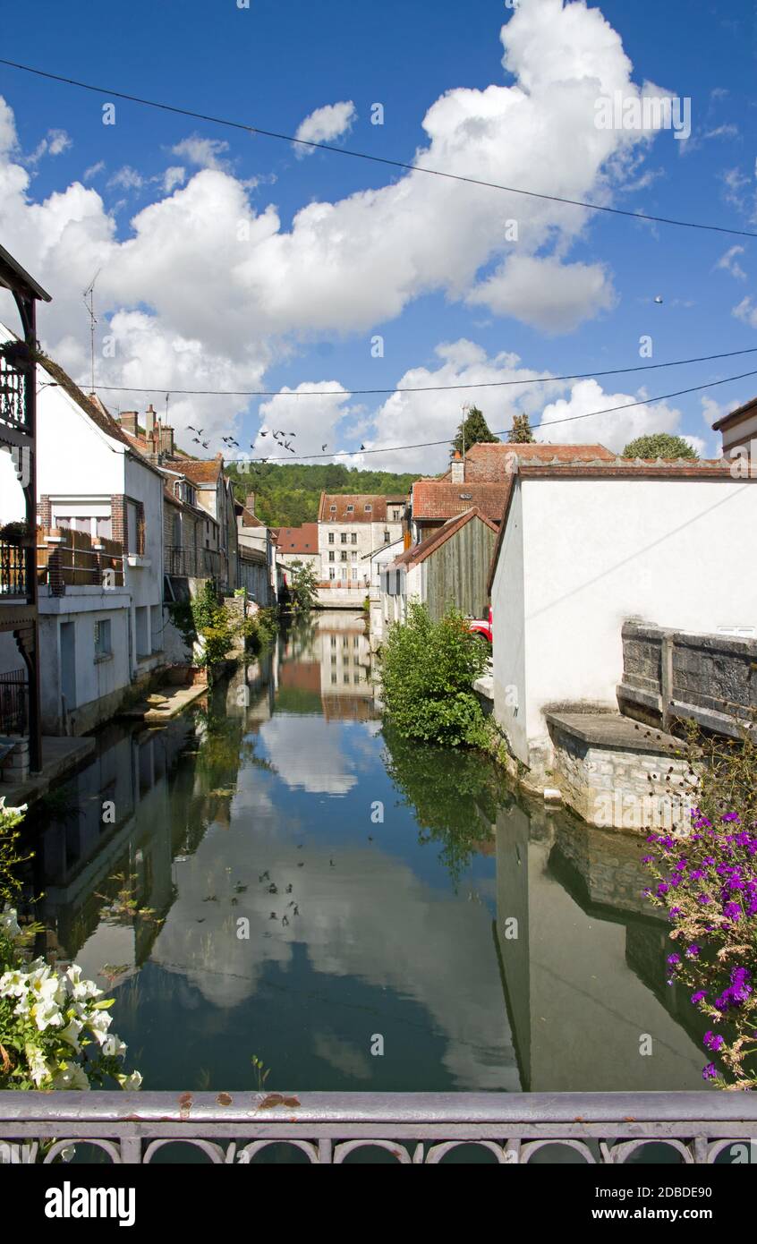 Kastic sorce hi-res stock photography and images - Alamy