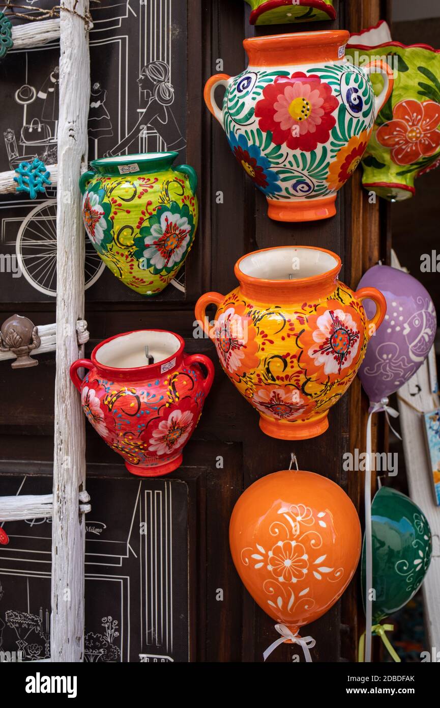 Ceramics puglia hi-res stock photography and images - Alamy