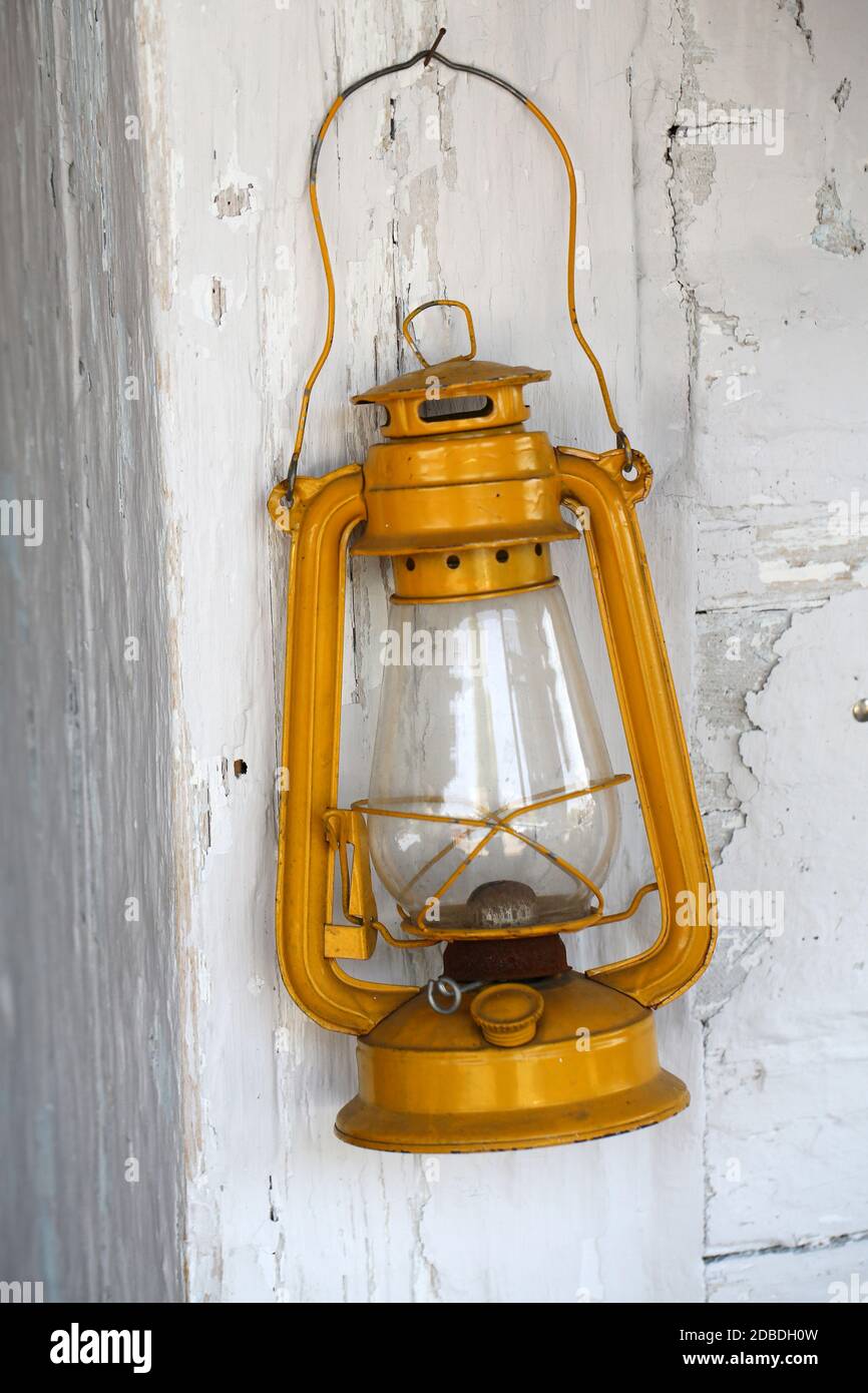 Antique lamp cave hi-res stock photography and images - Alamy